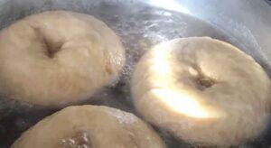 How Long to Boil Bagels? (+The Effects on Taste and Texture) - The ...