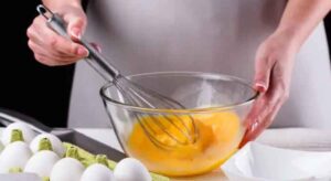 Whisking vs Beating (Differences and Which Is Better?) - The Dough Academy